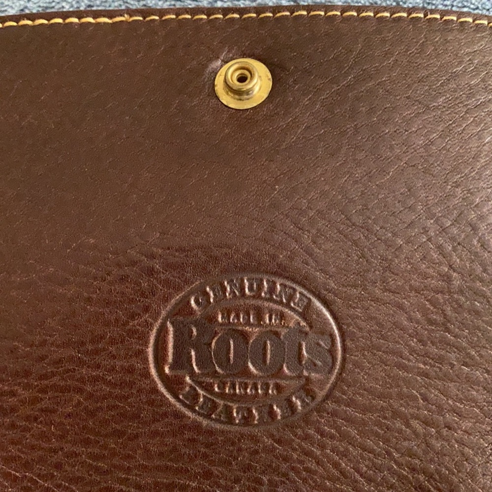 Vintage Roots Leather Crossbody Pouch - Gem